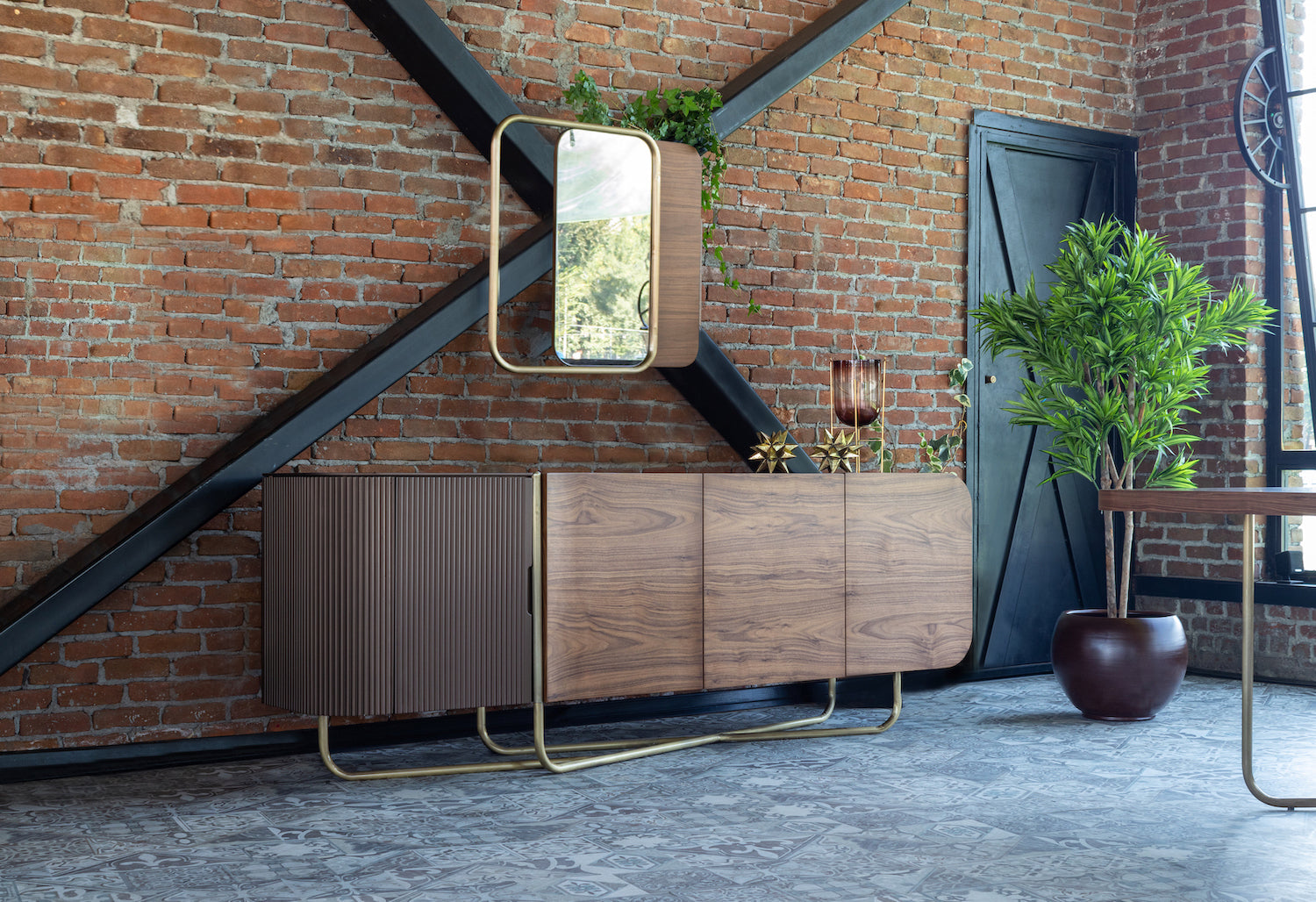 Rolf Console – Avian