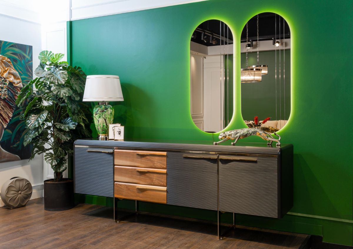 VINA CONSOLE – Avian