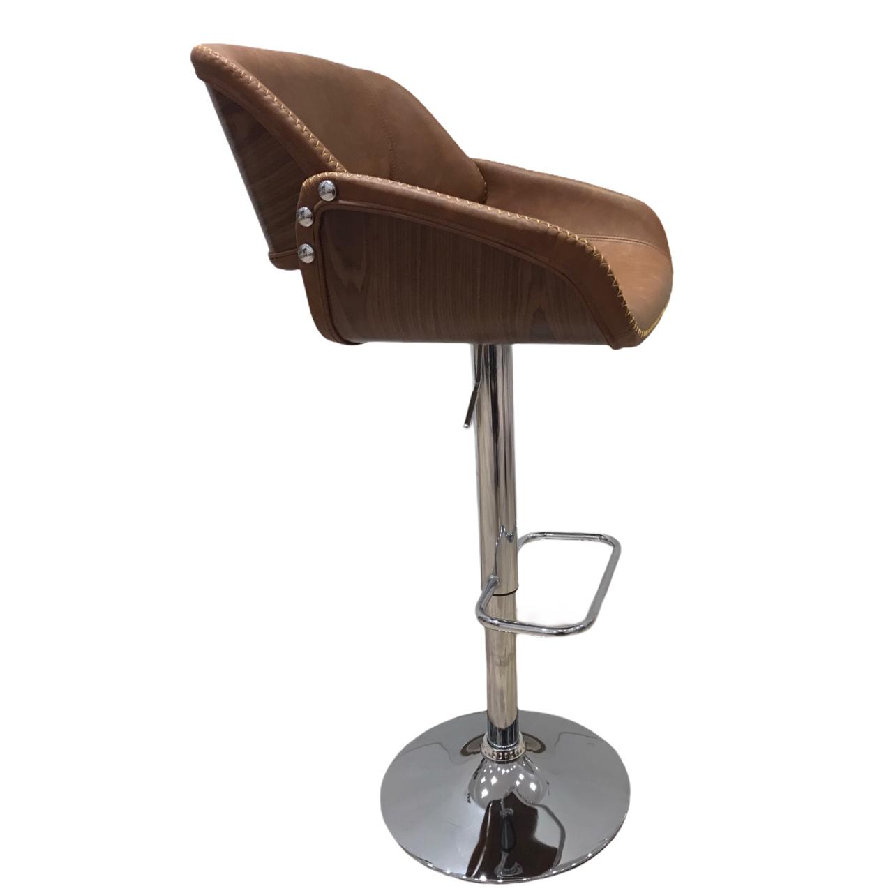 Saint Bar Stool – Avian