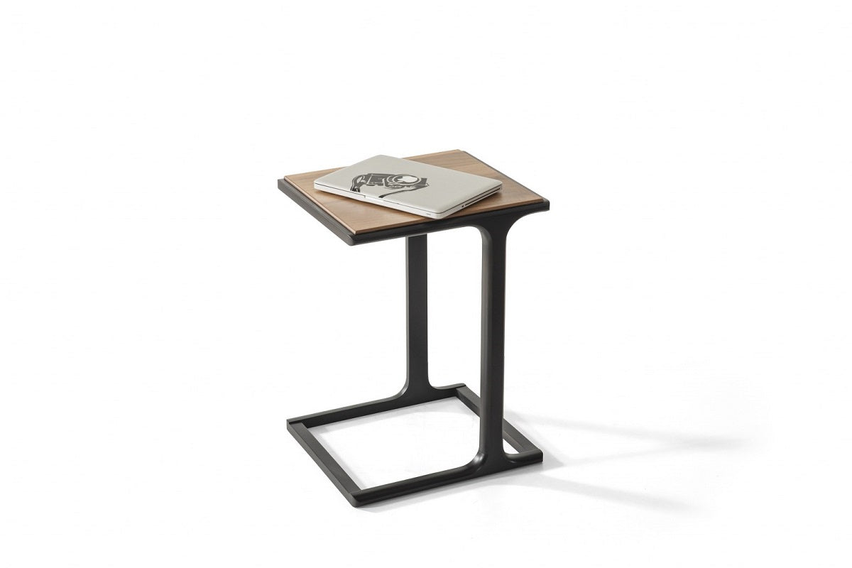Side tables – Avian